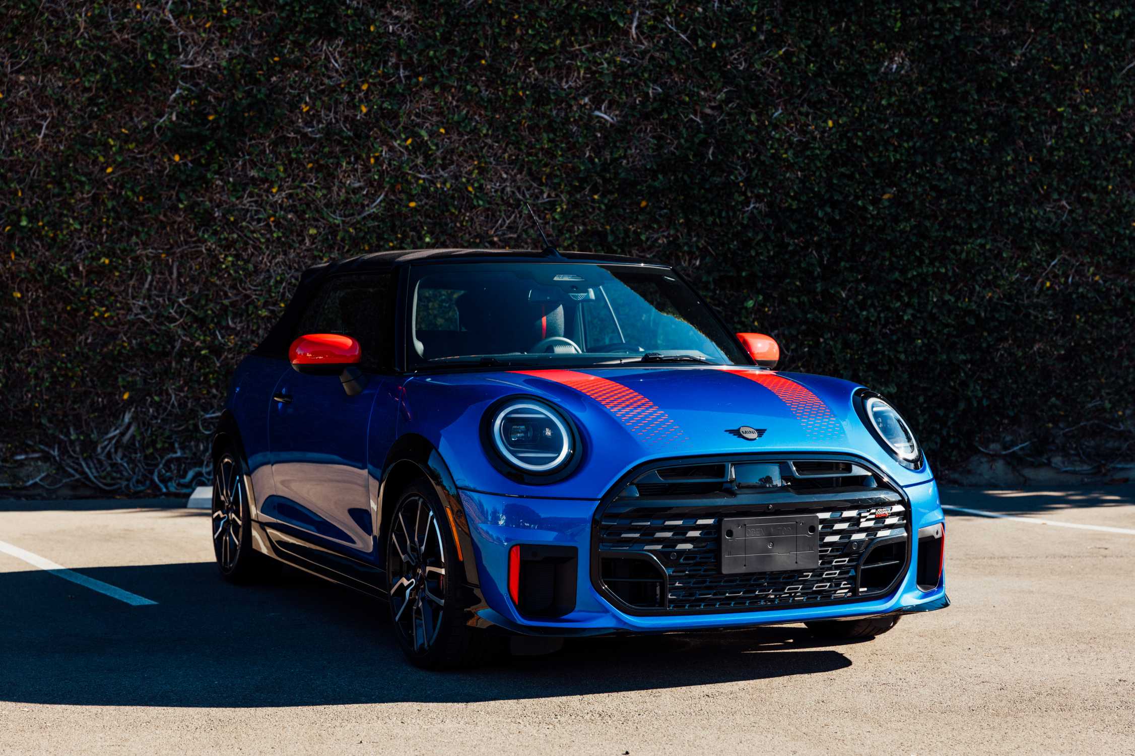 BMW DESIGNWORKS: INFLUENCING MINI'S CREATIVE EVOLUTION FROM ICON TO ...