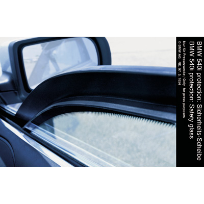 BMW 540i protection: Safety glass