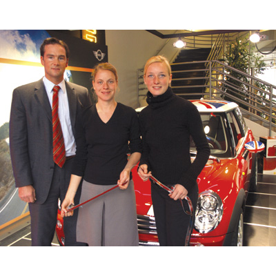 Maria Rahm und Monica Singer (re.) von POLKA, Gewinner des ...