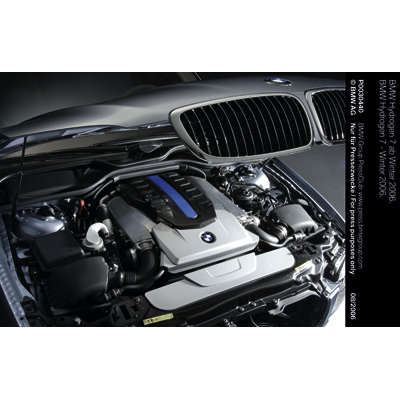 Full presskit: Opening Up a New Era of Mobility. BMW Hydrogen 7.