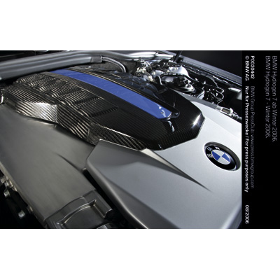 Full presskit: Opening Up a New Era of Mobility. BMW Hydrogen 7.