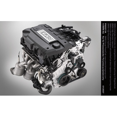 BMW 4 cylinder petrol engine with stratified fuel direct injection in ...